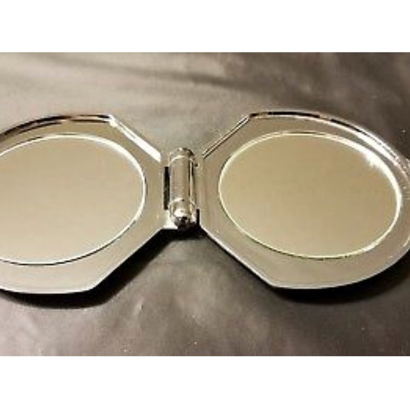 Vintage | Jewelry | Classic Camel Cig Scalloped Compact Mirror 994 ...